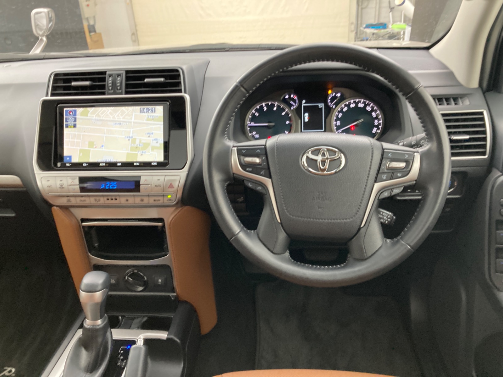 Land Cruiser Prado TRJ150: Models , Features, Performances - Carused.jp